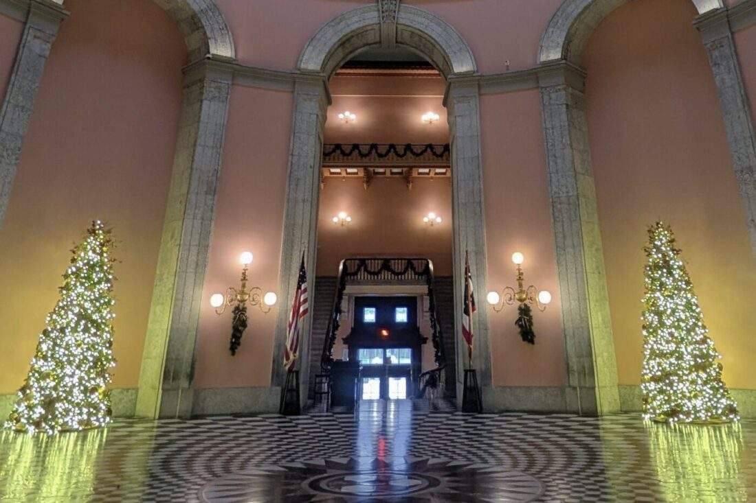 Ohio Statehouse Ready for Holiday Season - Oakland Green Interiors